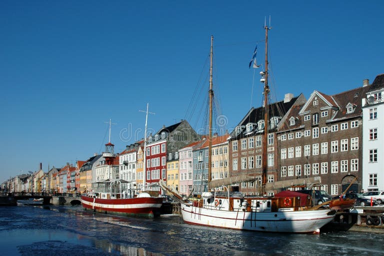 369 Colorful Row Houses Boats Stock Photos - Free & Royalty-Free Stock ...