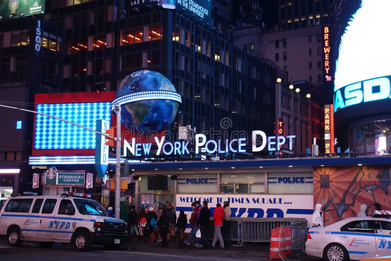 NYPD in Times Square editorial image. Image of manhattan - 39178155