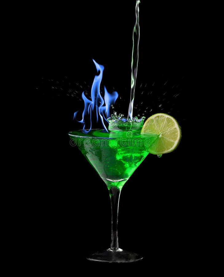 O absinto no preto imagem de stock. Imagem de barra, gelo - 11951111