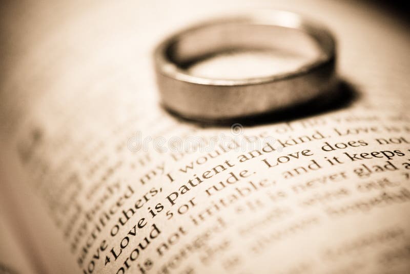 O amor é paciente e amável imagem de stock. Imagem de presente - 13532159