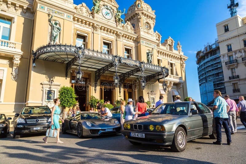 O casino grande em Monaco imagem editorial. Imagem de mercedes - 101366840