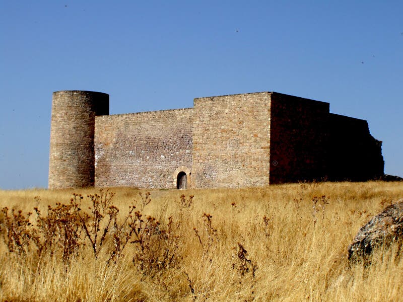 O castelo de Medinaceli imagem de stock. Imagem de céu - 28473057