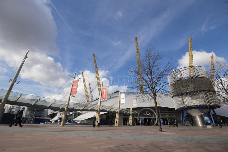 O2 center editorial stock image. Image of modern, afternoon - 90273004
