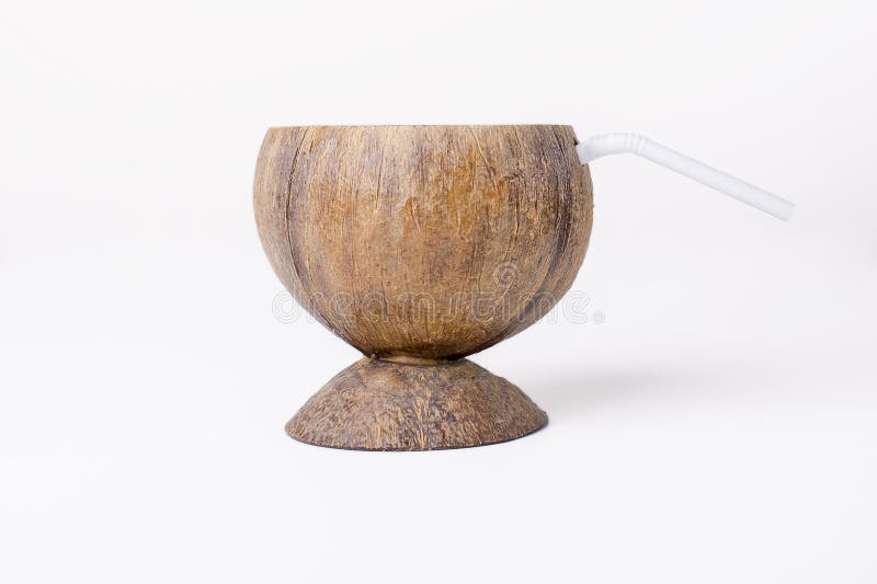 O Cocktail Do Coco Bebe O Copo Foto de Stock - Imagem de coco, beber ...