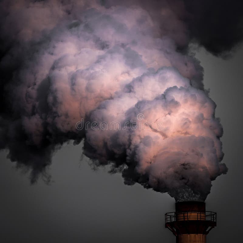 O Fumo Industrial, Polui a Atmosfera. Imagem de Stock - Imagem de fumo ...