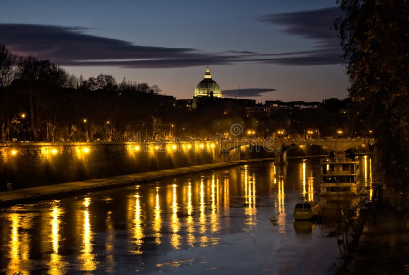O rio Tibre, Roma, Itália imagem de stock. Imagem de panorama - 49131709