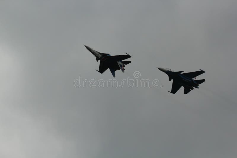 O Russo Knights a Equipe Aerobatic Fotografia Editorial - Imagem de ...