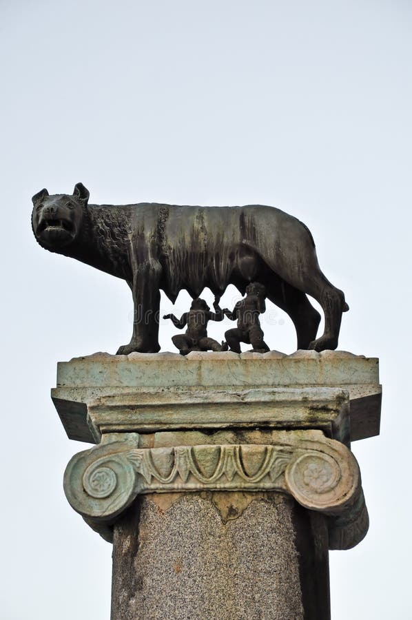 O símbolo de Roma foto de stock. Imagem de símbolo, sculpture - 17739104