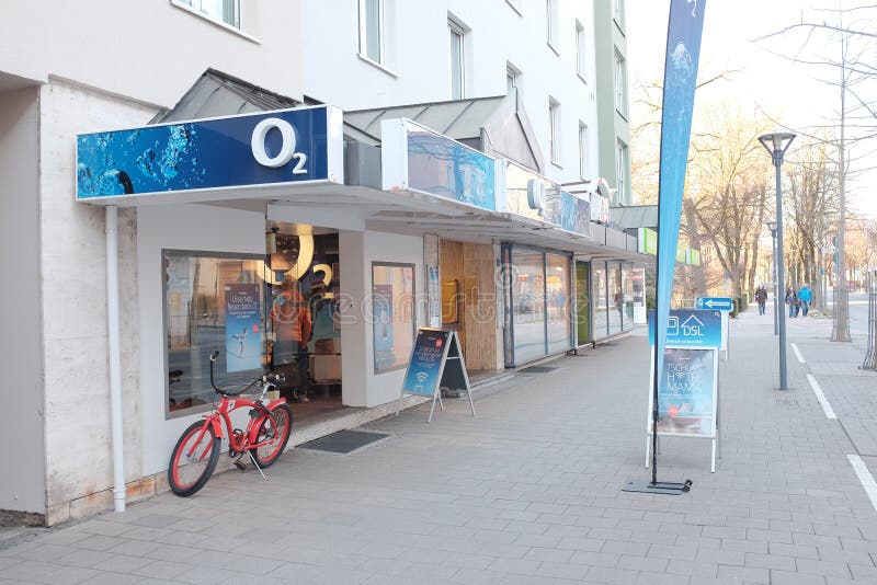 O2 shop editorial image. Image of provider, german, copyspace - 50473795