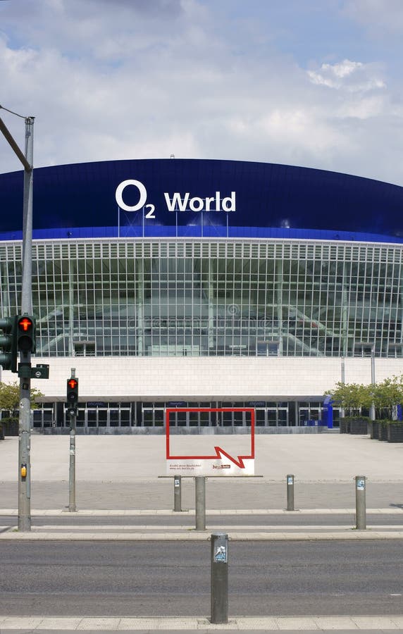 O2 World Berlin editorial image. Image of place, weather - 41820775