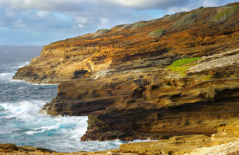 Oahu coastline stock photo. Image of cliff, green, photographer - 7110728
