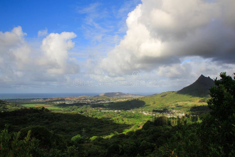 Oahu lookout stock photo. Image of tropical, seasons - 28752626