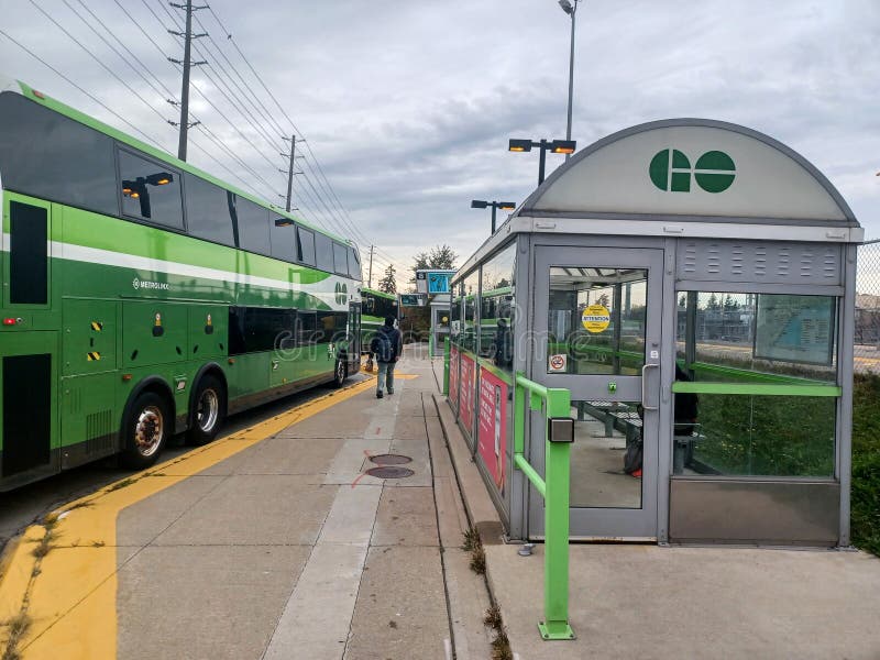 Oakville Go bus station editorial photo. Image of landmark - 371158096