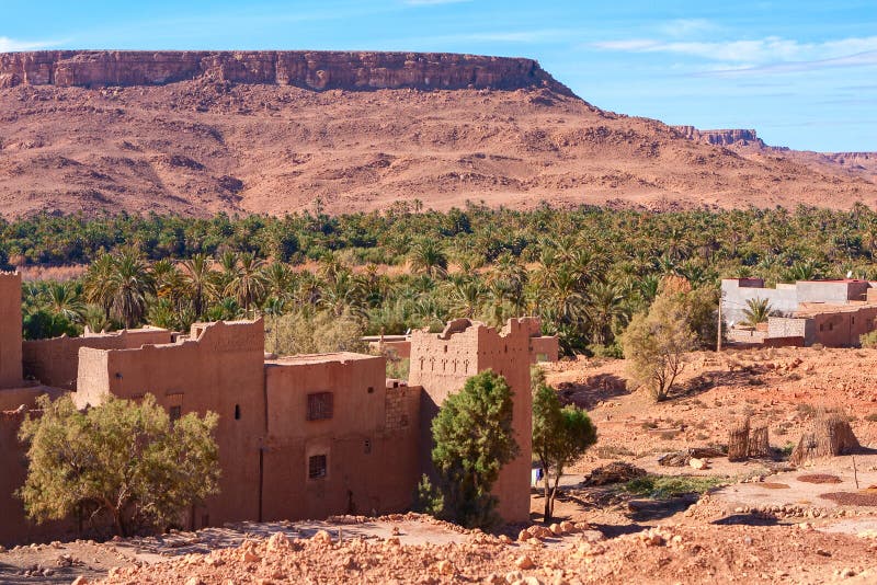 Oase in De Woestijn Van De Sahara, Marokko Stock Afbeelding - Image of ...