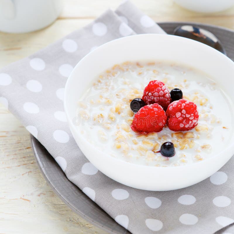 Oatmeal for Breakfast with Berry Stock Image - Image of blueberry, meal ...