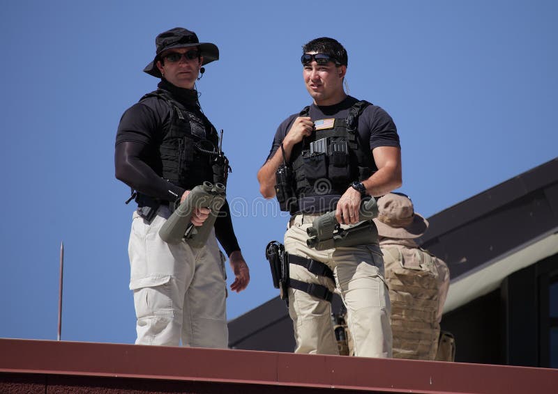 Obama Campaign Roof Security Team Editorial Stock Photo - Image of ...