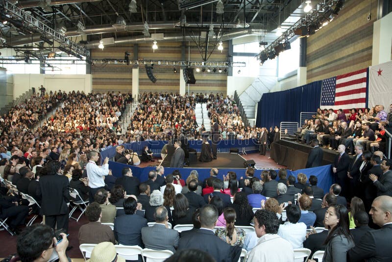 Obama Town Hall editorial photography. Image of america - 15636752