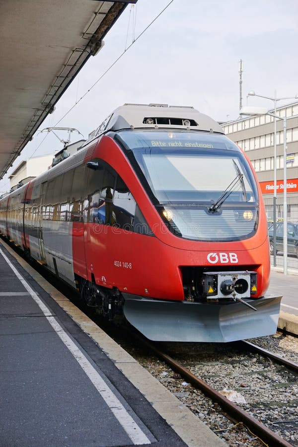 OBB Si Prepara In Austria Alla Stazione A Vienna Fotografia Stock ...