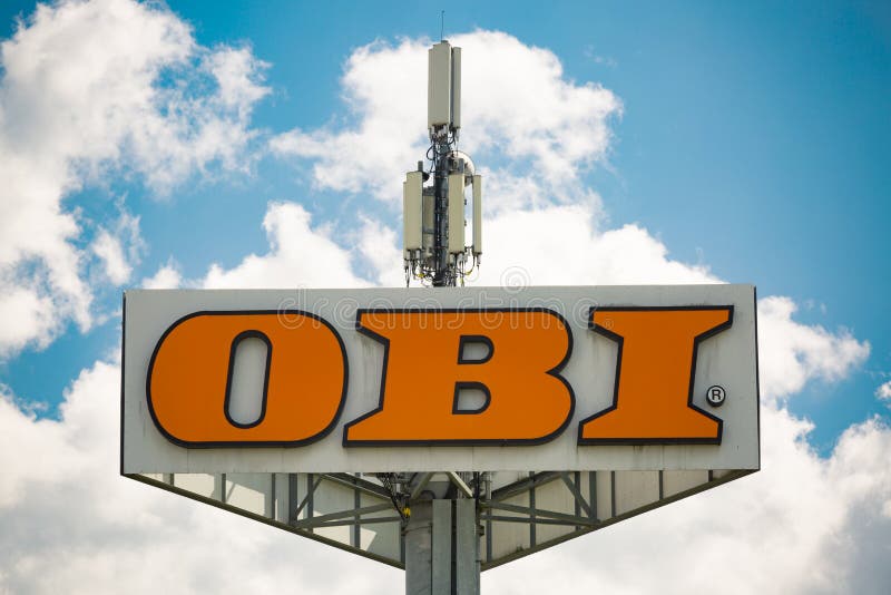 Obi logo zdjęcie editorial. Obraz złożonej z ogrodnictwo - 106786626