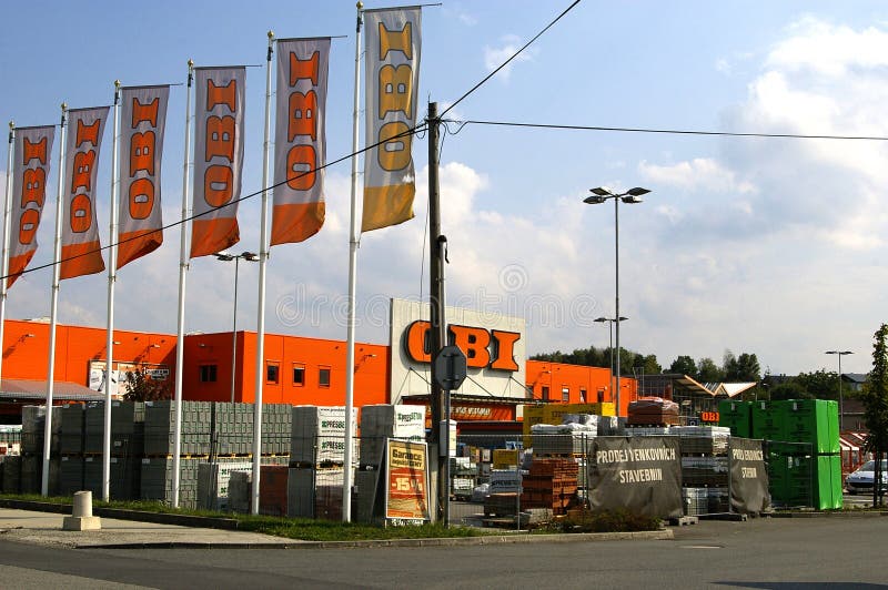 Obi shop editorial photo. Image of middle, center, baumax - 64000821