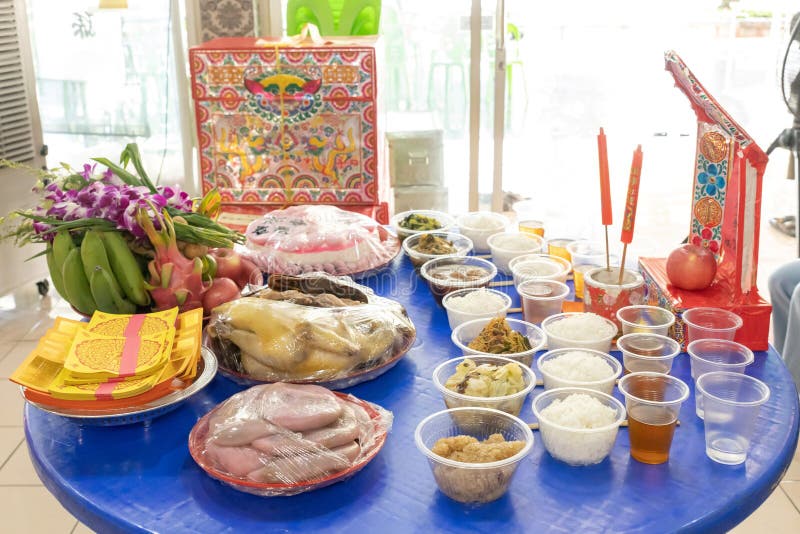 Offerings Chinese stock image. Image of worship, ortune - 250802447