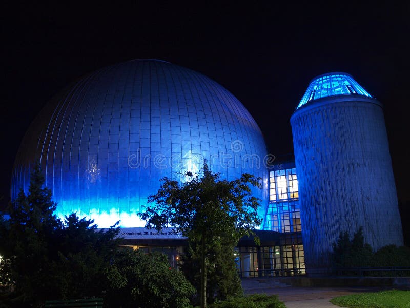 Observatory at night stock image. Image of plant, berlin - 16037683