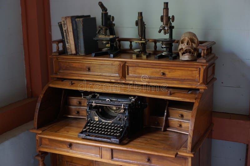 Obsolete Typing Machine and Vintage Editorial Photography - Image of ...