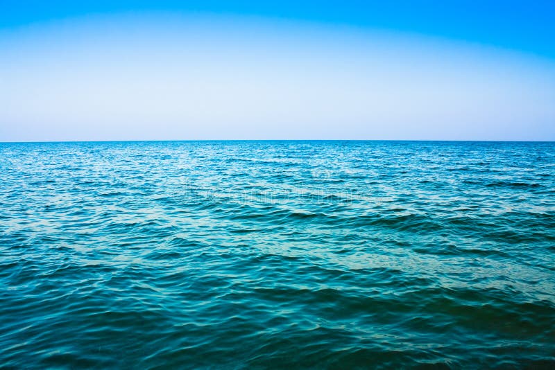 Océan de mer calme image stock. Image du vacances, course - 38569623