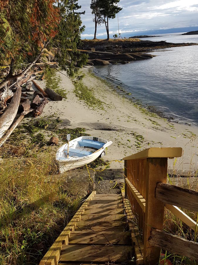 Ocean Beach sand boat stock image. Image of boat, beach - 75508489