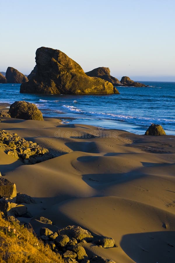 Ocean shore stock photo. Image of blue, beach, landscape - 16738202