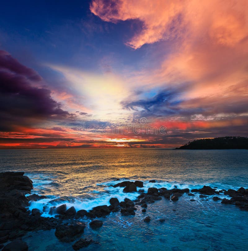 Ocean sunset stock image. Image of tide, cloudscape, evening - 22019413