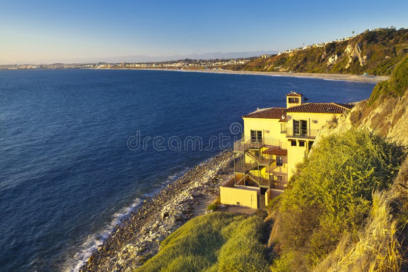 Ocean view house stock photo. Image of waves, nature - 26799942
