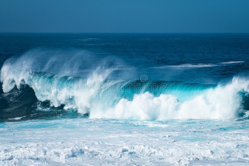 Ocean Wave, Seascape, Crashing Waves Stock Image - Image of shoreline ...