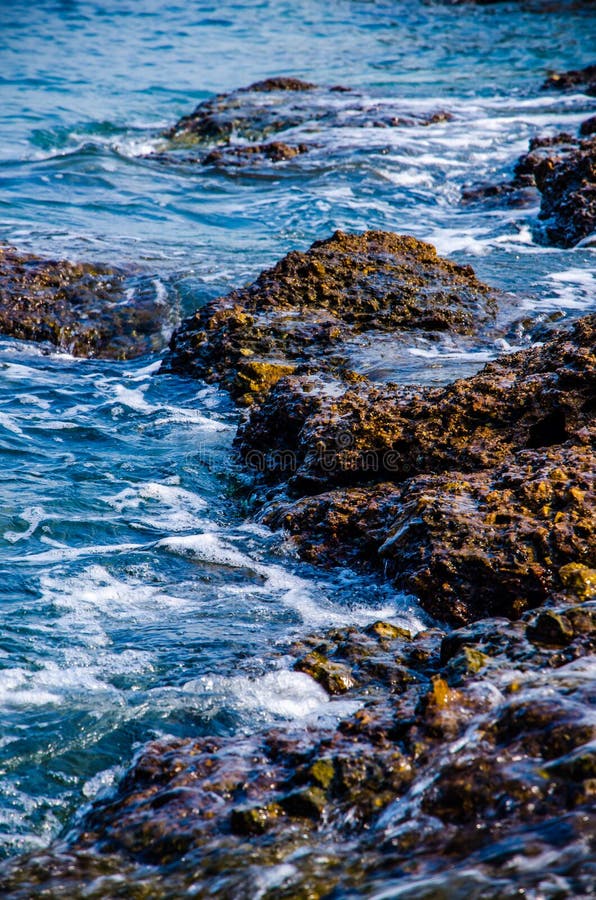 Ocean Waves Breaking on the Rocks on the Shore Stock Image - Image of ...