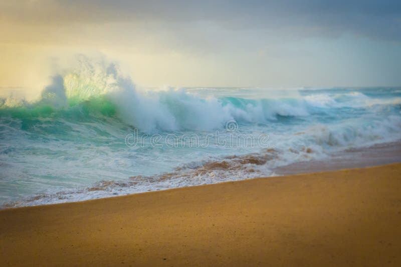 Ocean Waves Crashing on Beach Stock Image - Image of blue, natural ...