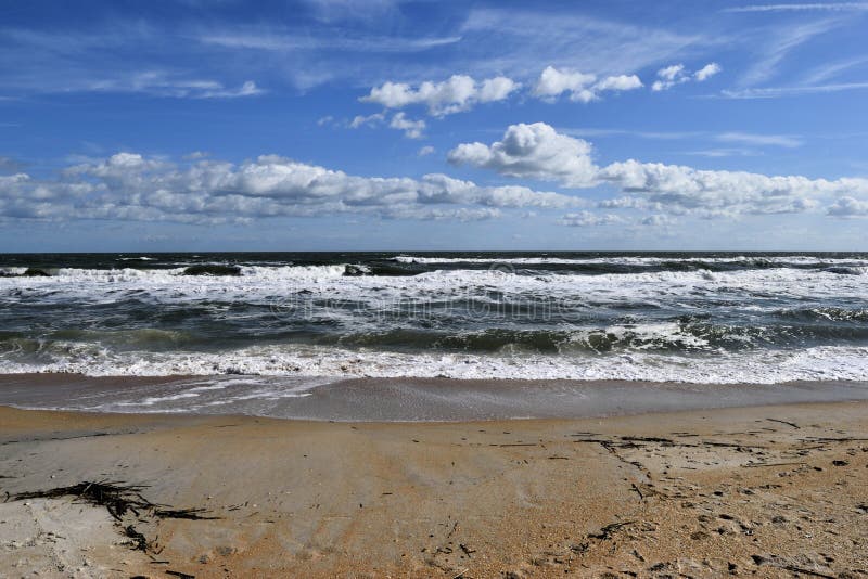 Ocean Waves on Florida Beach Stock Image - Image of shores, america ...