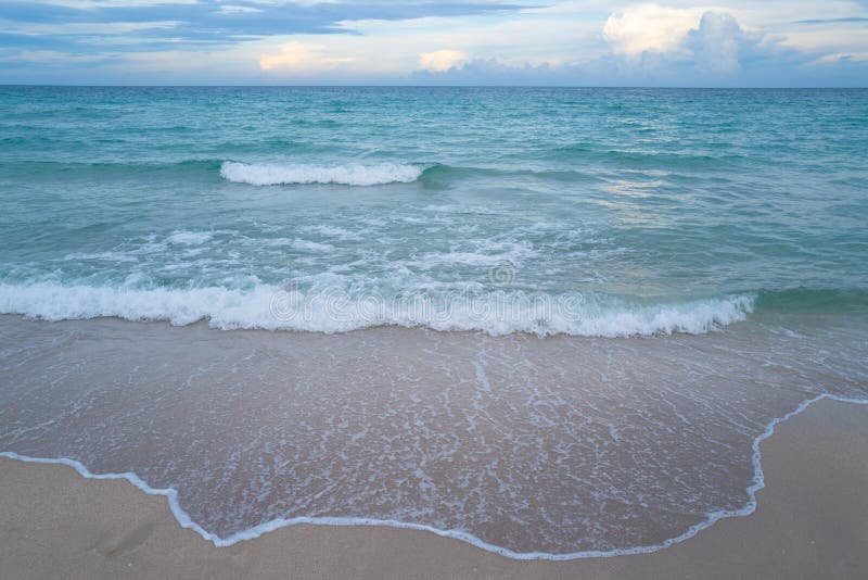 Ocean Waves Splashing. Ocean Waves and Beach Background. Ocean or Sea ...