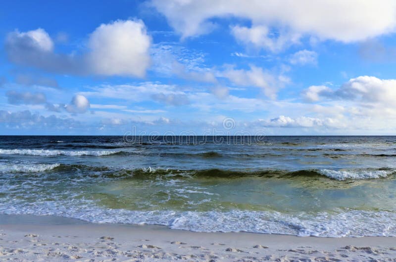 Ocean Waves Splashing on the Shore Stock Image - Image of excellent ...