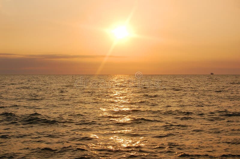 Oceano di alba immagine stock. Immagine di calma, paesaggio - 2962785