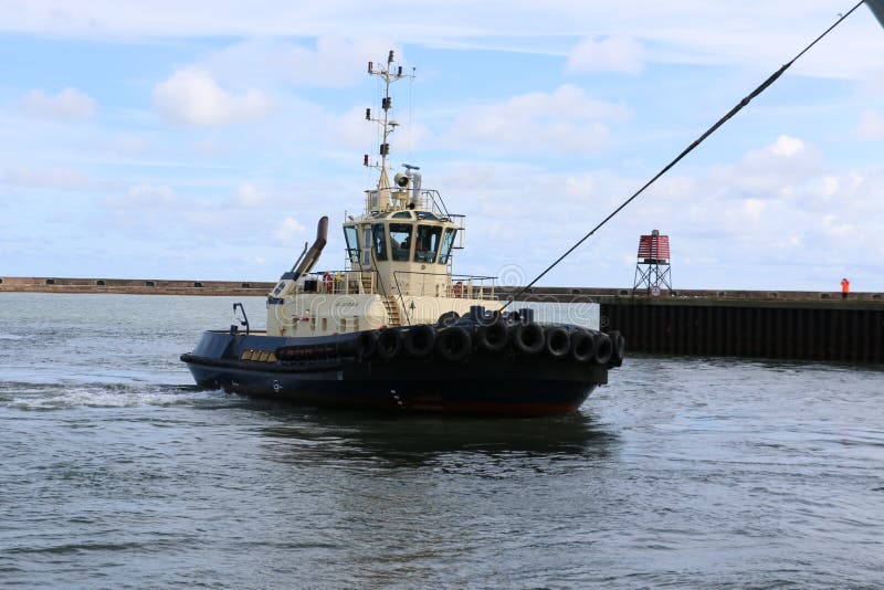 Oceano Do HMS Que Chega Em Sunderland, O 1º De Maio De 2015 Imagem ...