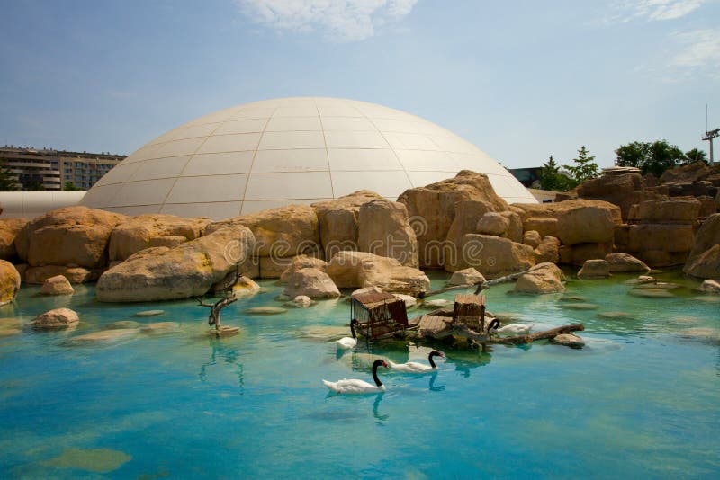 Oceanografic, Valencia editorial photo. Image of blue - 43668856