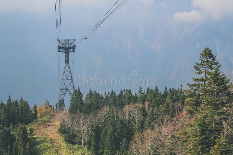 31 Oct 2013 Double Decker Ropeway, the Ropeway in Shinhotaka Mountain ...