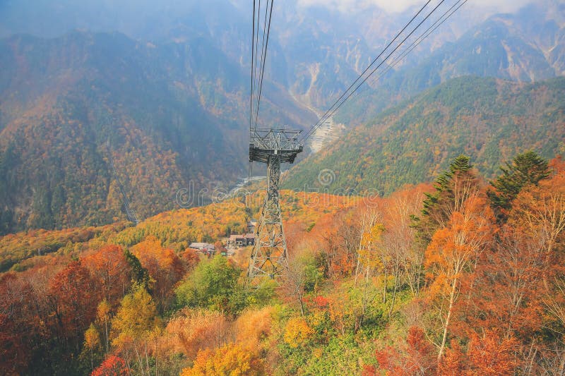 31 Oct 2013 Double Decker Ropeway, the Ropeway in Shinhotaka Mountain ...