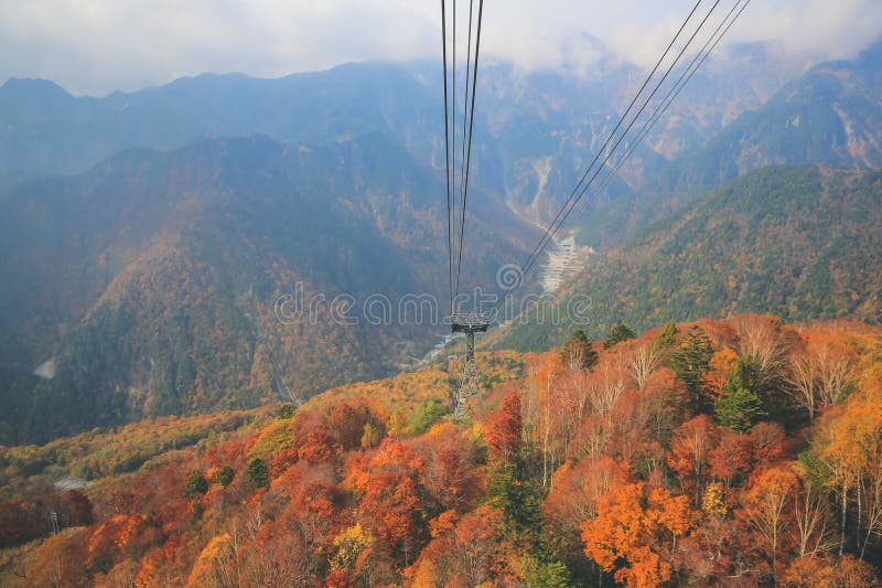 31 Oct 2013 Double Decker Ropeway, the Ropeway in Shinhotaka Mountain ...