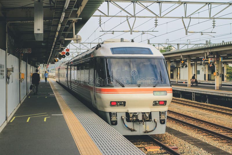 31 Oct 2013 To Takayama Train at Toyama Station Platform, Train Concept ...
