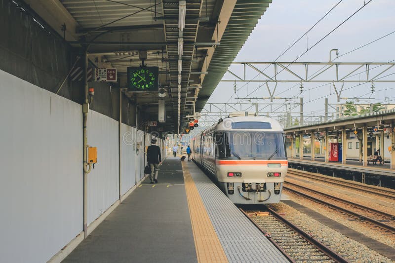 31 Oct 2013 To Takayama Train at Toyama Station Platform, Train Concept ...
