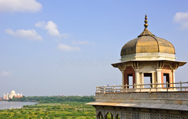 Octagonal Tower in Agra Fort Stock Image - Image of asia, heritage ...