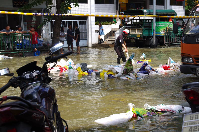 October 30,2011 Bangkok Flood Editorial Stock Photo - Image of natural ...