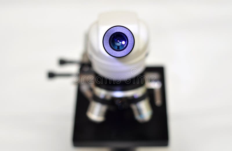 Ocular del microscopio foto de archivo. Imagen de laboratorio - 22407974