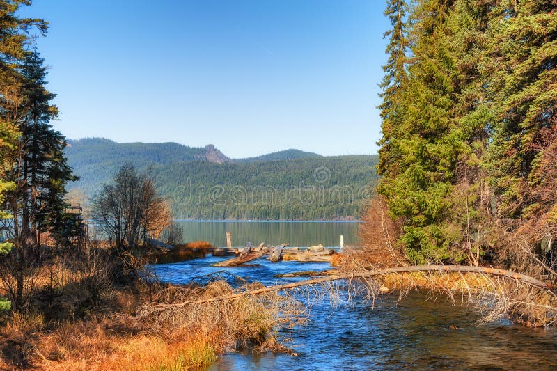 Odell Lake in the Oregon Cascades Range Stock Photo - Image of oregon ...
